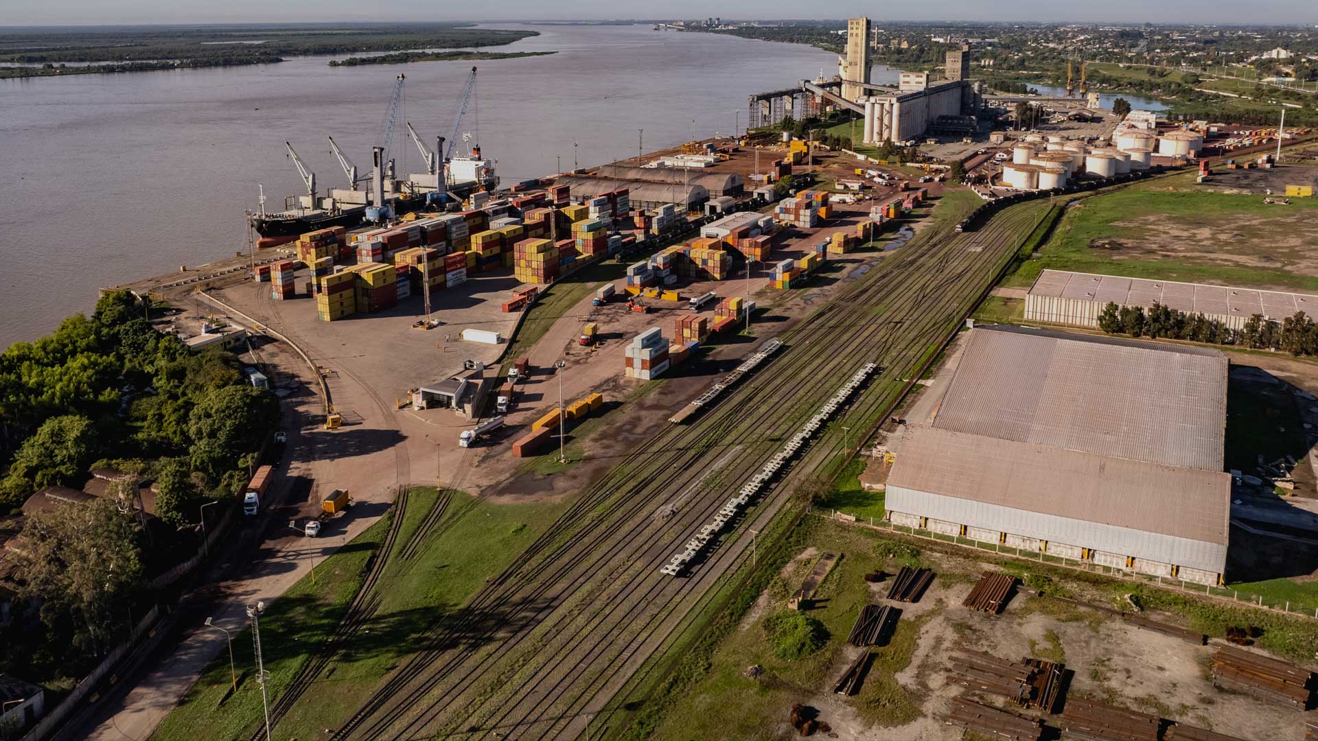 International Logistics Services - Transmodal